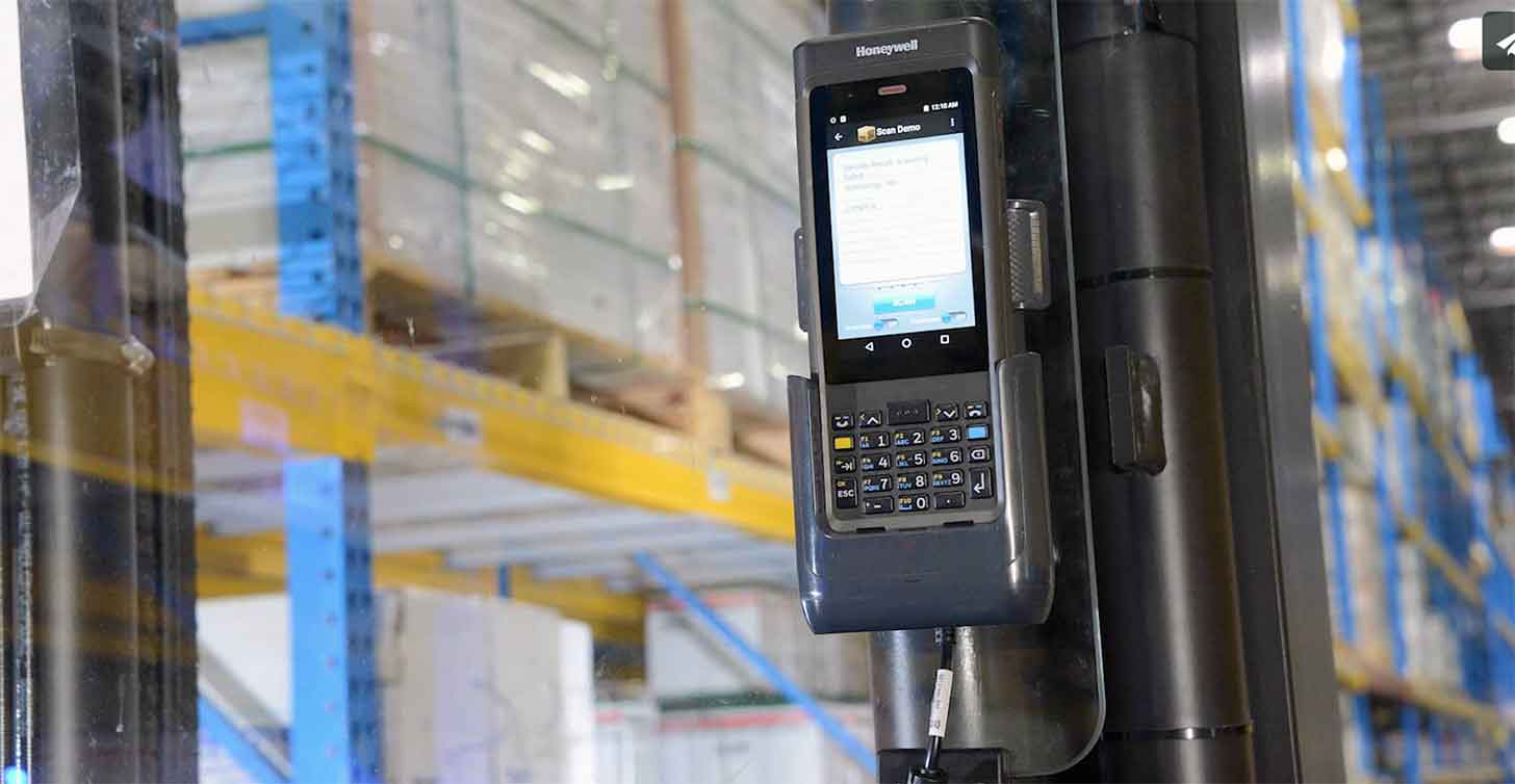 Rugged PC Review.com - Handhelds and PDAs: Honeywell CN80